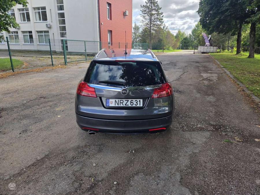 Grey Opel Insignia 2010 in Telschi, with an engine capacity of 2.00 L and mileage of 340 thousand km for 2850 €, photo 7 on AUTOMOTO.COM.LV