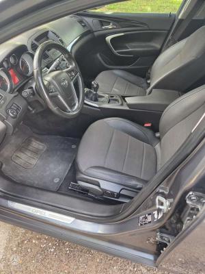 Grey Opel Insignia 2010 in Telschi, with an engine capacity of 2.00 L and mileage of 340 thousand km for 2850 €, photo 11 on AUTOMOTO.COM.LV