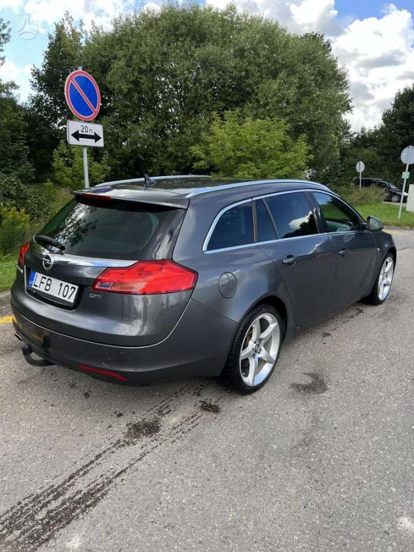Pelēks Opel Insignia 2010 Šauļi, ar dzinēja tilpumu 1.96 L un nobraukumu 282 tūkst. km par 2900 €, foto 4 vietnē AUTOMOTO.COM.LV