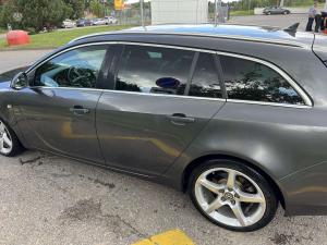 Grey Opel Insignia 2010 in Siauliai, with an engine capacity of 1.96 L and mileage of 282 thousand km for 2900 €, photo 7 on AUTOMOTO.COM.LV