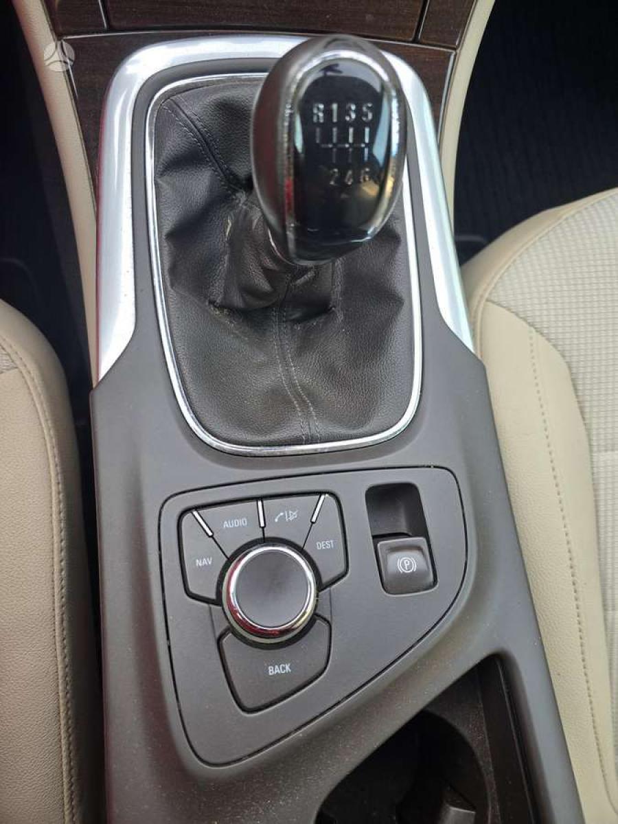 Pelēks Opel Insignia 2010 Kauņa, ar dzinēja tilpumu 2.00 L un nobraukumu 226 tūkst. km par 2100 €, foto 6 vietnē AUTOMOTO.COM.LV