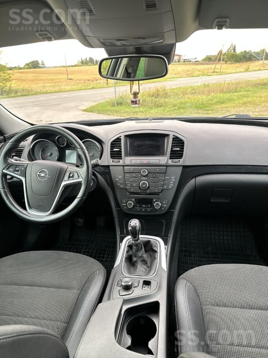 Pelēks Opel Insignia 2010 Daugavpils, ar dzinēja tilpumu 2.00 L un nobraukumu 268 tūkst. km par 3980 €, foto 7 vietnē AUTOMOTO.COM.LV