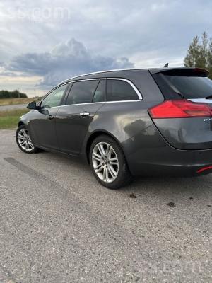 Pelēks Opel Insignia 2010 Daugavpils, ar dzinēja tilpumu 2.00 L un nobraukumu 268 tūkst. km par 3980 €, foto 10 vietnē AUTOMOTO.COM.LV