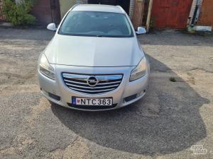 Grey Opel Insignia 2010 in Panevezys, with an engine capacity of 2.00 L and mileage of 254 thousand km for 1450 €, photo  on AUTOMOTO.COM.LV