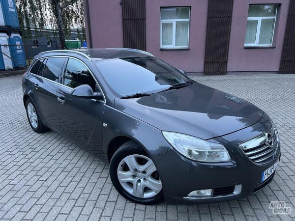 Pelēks Opel Insignia 2010 Šauļi, ar dzinēja tilpumu 2.00 L un nobraukumu 327 tūkst. km par 2400 €, foto 1 vietnē AUTOMOTO.COM.LV