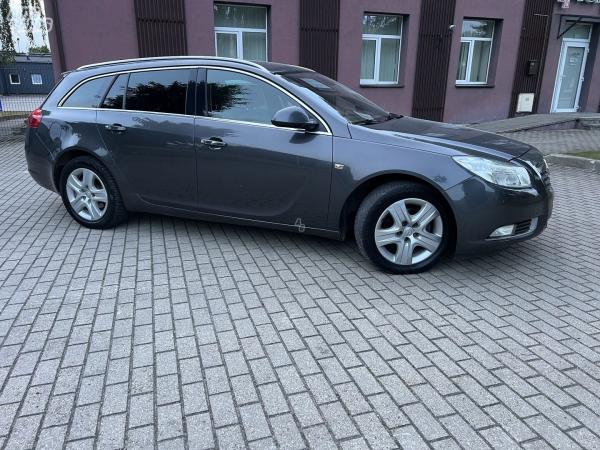 Pelēks Opel Insignia 2010 Šauļi, ar dzinēja tilpumu 2.00 L un nobraukumu 327 tūkst. km par 2400 €, foto 4 vietnē AUTOMOTO.COM.LV