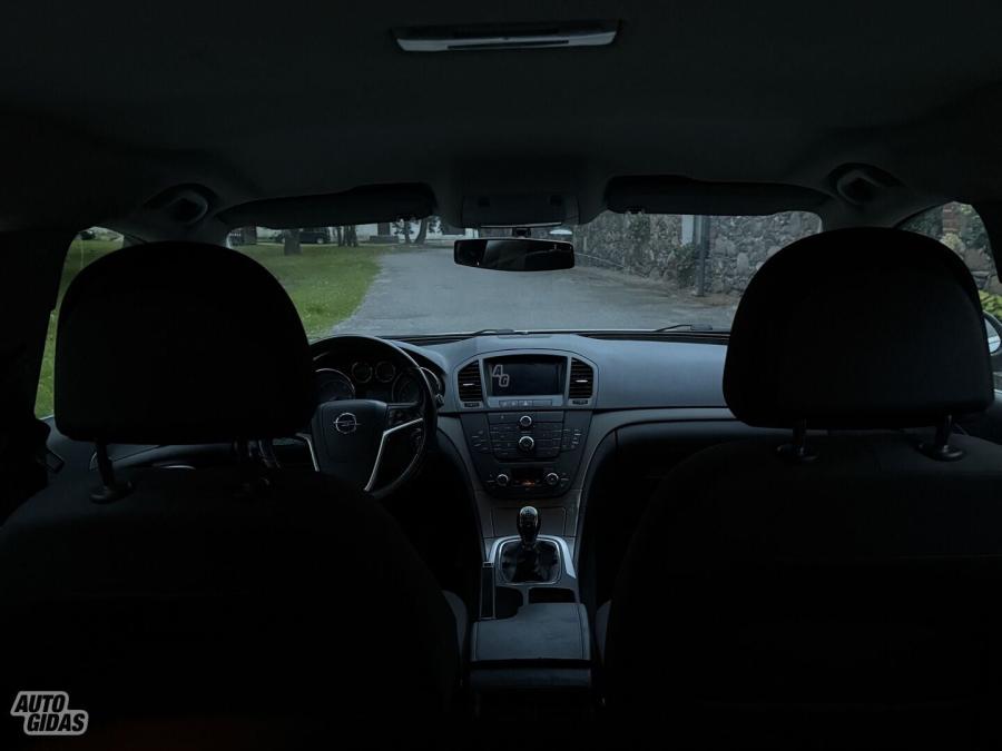 Pelēks Opel Insignia 2010 Panevēža, ar dzinēja tilpumu 2.00 L un nobraukumu 254 tūkst. km par 1950 €, foto 11 vietnē AUTOMOTO.COM.LV