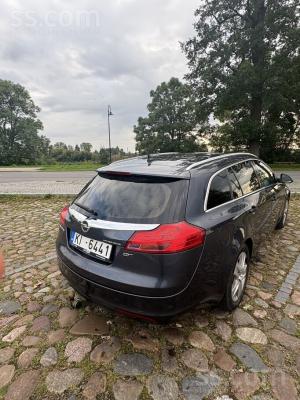 Pelēks Opel Insignia 2010 Daugavpils, ar dzinēja tilpumu 1.90 L un nobraukumu 321 tūkst. km par 2800 €, foto 3 vietnē AUTOMOTO.COM.LV