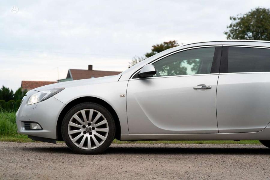 Pelēks Opel Insignia 2010 Kauņa, ar dzinēja tilpumu 1.96 L un nobraukumu 210 tūkst. km par 2899 €, foto 3 vietnē AUTOMOTO.COM.LV