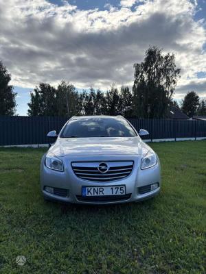 Pelēks Opel Insignia 2010 Šauļi, ar dzinēja tilpumu 1.96 L un nobraukumu 384 tūkst. km par 2400 €, foto 3 vietnē AUTOMOTO.COM.LV