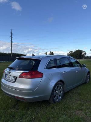Pelēks Opel Insignia 2010 Šauļi, ar dzinēja tilpumu 1.96 L un nobraukumu 384 tūkst. km par 2400 €, foto 5 vietnē AUTOMOTO.COM.LV