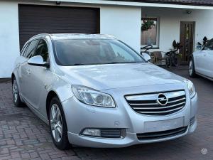 Grey Opel Insignia 2010 in Kretinga, with an engine capacity of 1.96 L and mileage of 400 thousand km for 1500 €, photo  on AUTOMOTO.COM.LV