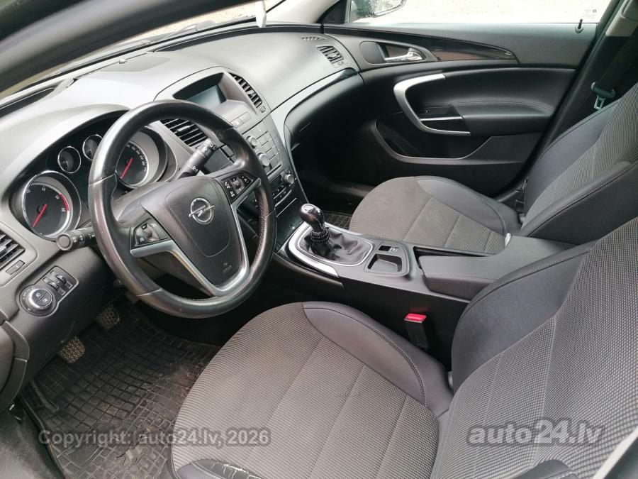 Pelēks Opel Insignia 2010 Pelva, ar dzinēja tilpumu 2.00 L un nobraukumu 335 tūkst. km par 995 €, foto 7 vietnē AUTOMOTO.COM.LV