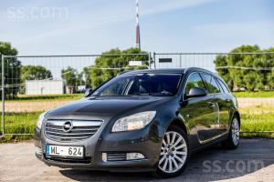 Grey Opel Insignia 2011 in Riga, with an engine capacity of 2.00 L and mileage of 326 thousand km for 4690 €, photo 1 on AUTOMOTO.COM.LV