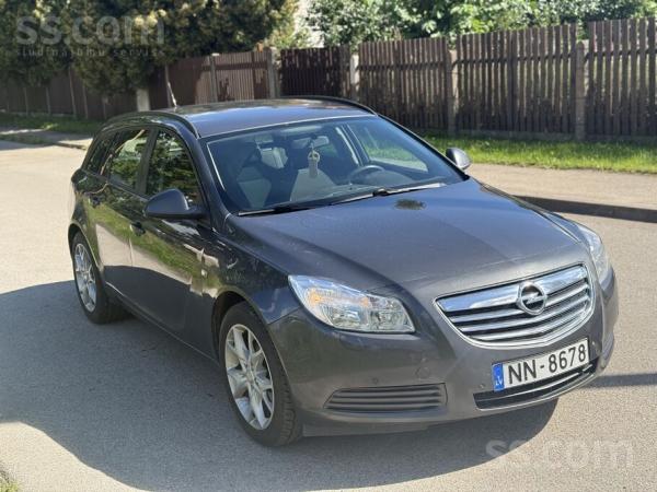 Grey Opel Insignia 2011 in Riga, with an engine capacity of 2.00 L and mileage of 0 thousand km for 3000 €, photo 2 on AUTOMOTO.COM.LV