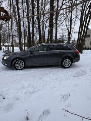 Grey Opel Insignia 2011 in Raseiniai, with an engine capacity of 1.96 L and mileage of 215 thousand km for 3450 €, photo 3 on AUTOMOTO.COM.LV