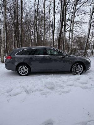 Grey Opel Insignia 2011 in Raseiniai, with an engine capacity of 1.96 L and mileage of 215 thousand km for 3450 €, photo 7 on AUTOMOTO.COM.LV