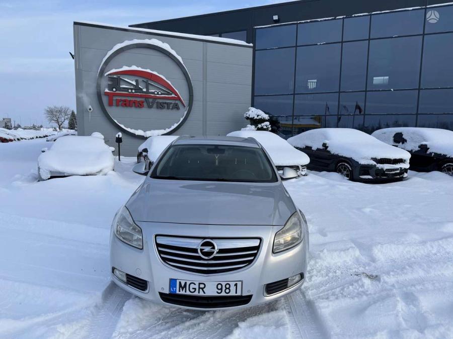 Pelēks Opel Insignia 2011 Telšiai, ar dzinēja tilpumu 1.96 L un nobraukumu 265 tūkst. km par 3200 €, foto 1 vietnē AUTOMOTO.COM.LV