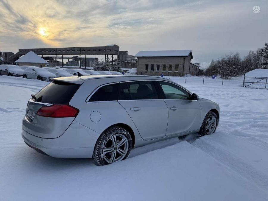 Pelēks Opel Insignia 2011 Telšiai, ar dzinēja tilpumu 1.96 L un nobraukumu 265 tūkst. km par 3200 €, foto 8 vietnē AUTOMOTO.COM.LV