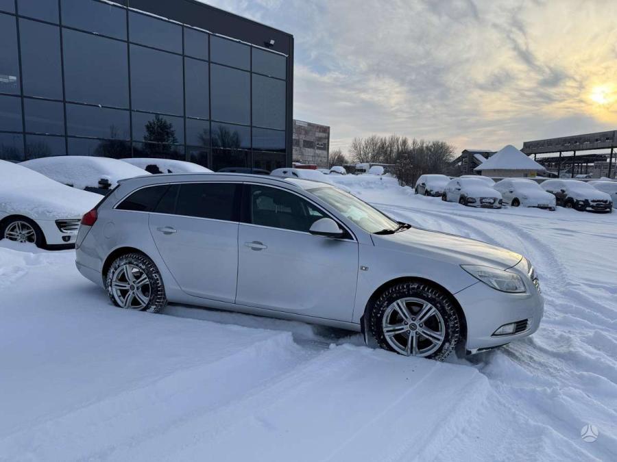 Pelēks Opel Insignia 2011 Telšiai, ar dzinēja tilpumu 1.96 L un nobraukumu 265 tūkst. km par 3200 €, foto 9 vietnē AUTOMOTO.COM.LV