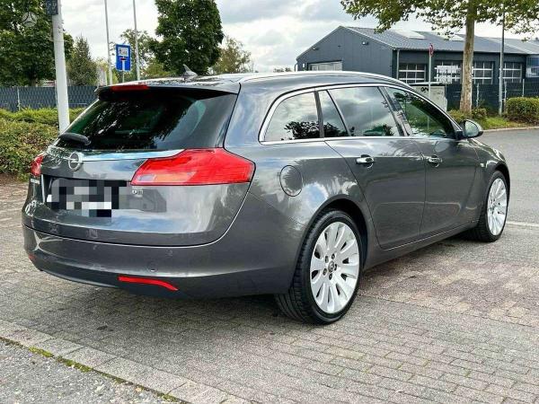 Pelēks Opel Insignia 2011 Klaipėda, ar dzinēja tilpumu 1.96 L un nobraukumu 320 tūkst. km par 2750 €, foto 3 vietnē AUTOMOTO.COM.LV