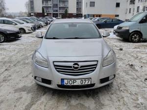 Grey Opel Insignia 2011 in Vilnius, with an engine capacity of 2.00 L and mileage of 343 thousand km for 1999 €, photo  on AUTOMOTO.COM.LV