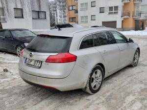 Grey Opel Insignia 2011 in Vilnius, with an engine capacity of 2.00 L and mileage of 343 thousand km for 1999 €, photo 2 on AUTOMOTO.COM.LV