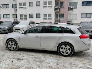 Grey Opel Insignia 2011 in Vilnius, with an engine capacity of 2.00 L and mileage of 343 thousand km for 1999 €, photo 6 on AUTOMOTO.COM.LV