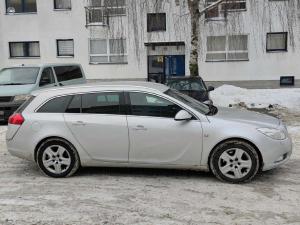 Grey Opel Insignia 2011 in Vilnius, with an engine capacity of 2.00 L and mileage of 343 thousand km for 1999 €, photo 7 on AUTOMOTO.COM.LV
