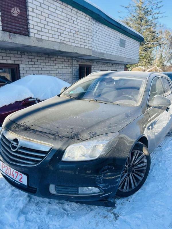 Grey Opel Insignia 2011 in Kaunas, with an engine capacity of 1.96 L and mileage of 291 thousand km for 2800 €, photo 3 on AUTOMOTO.COM.LV