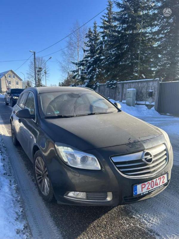 Grey Opel Insignia 2011 in Kaunas, with an engine capacity of 1.96 L and mileage of 291 thousand km for 2800 €, photo 9 on AUTOMOTO.COM.LV