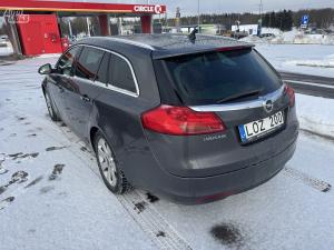 Grey Opel Insignia 2011 in Vilnius, with an engine capacity of 2.00 L and mileage of 245 thousand km for 2650 €, photo 6 on AUTOMOTO.COM.LV