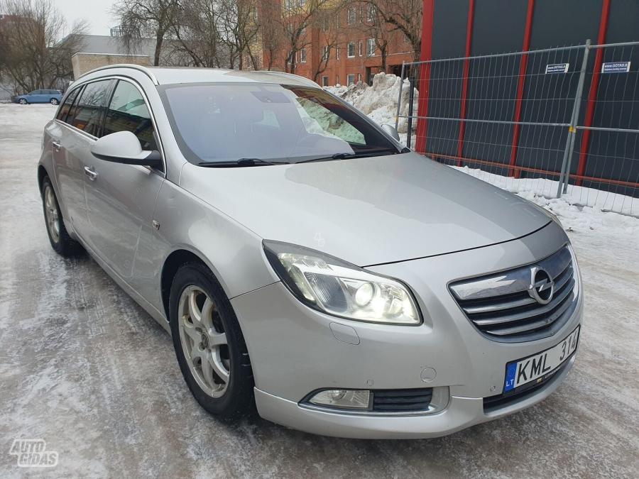 Grey Opel Insignia 2011 in Kaunas, with an engine capacity of 2.00 L and mileage of 300 thousand km for 2450 €, photo 3 on AUTOMOTO.COM.LV