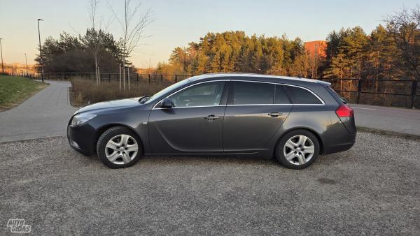 Grey Opel Insignia 2011 in Vilnius, with an engine capacity of 2.00 L and mileage of 280 thousand km for 3400 €, photo 5 on AUTOMOTO.COM.LV