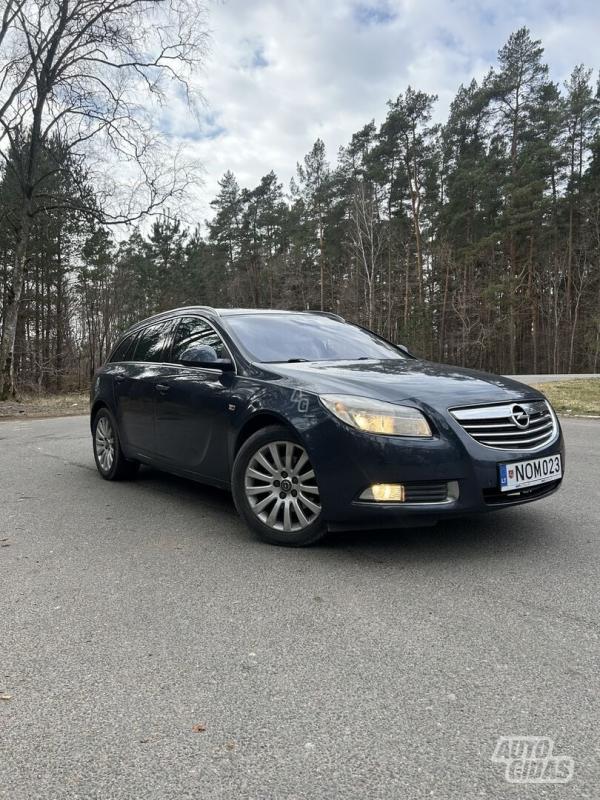 Pelēks Opel Insignia 2011 Klaipėda, ar dzinēja tilpumu 2.00 L un nobraukumu 292 tūkst. km par 3250 €, foto 1 vietnē AUTOMOTO.COM.LV