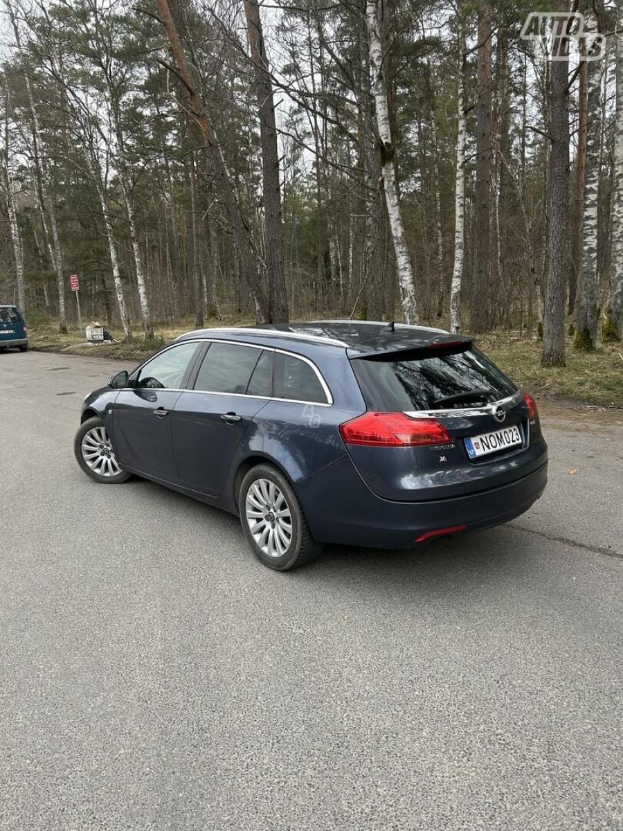 Grey Opel Insignia 2011 in Klaipeda, with an engine capacity of 2.00 L and mileage of 292 thousand km for 3250 €, photo 6 on AUTOMOTO.COM.LV