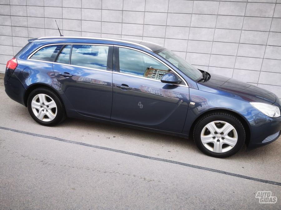 Grey Opel Insignia 2011 in Klaipeda, with an engine capacity of 2.00 L and mileage of 196 thousand km for 3590 €, photo 10 on AUTOMOTO.COM.LV