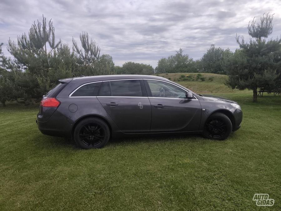 Grey Opel Insignia 2011 in Marijampole, with an engine capacity of 2.00 L and mileage of 262 thousand km for 3500 €, photo 5 on AUTOMOTO.COM.LV