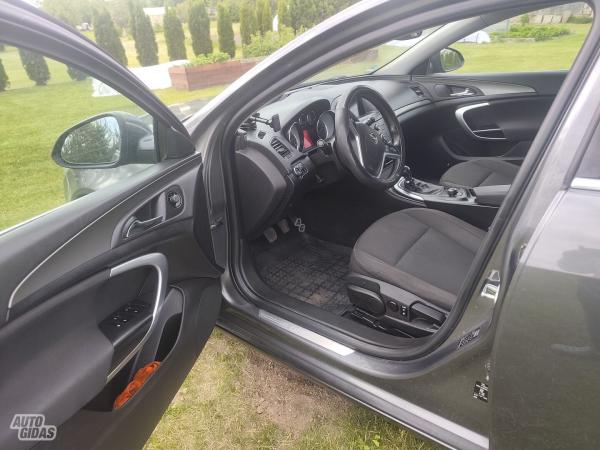 Grey Opel Insignia 2011 in Marijampole, with an engine capacity of 2.00 L and mileage of 262 thousand km for 3500 €, photo 5 on AUTOMOTO.COM.LV
