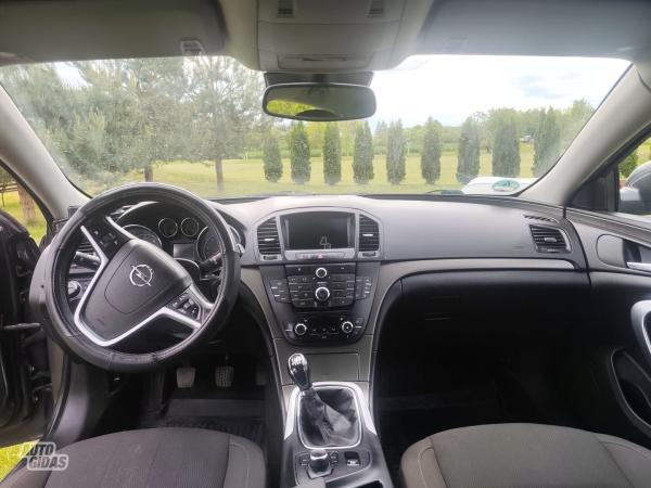 Grey Opel Insignia 2011 in Marijampole, with an engine capacity of 2.00 L and mileage of 262 thousand km for 3500 €, photo 7 on AUTOMOTO.COM.LV