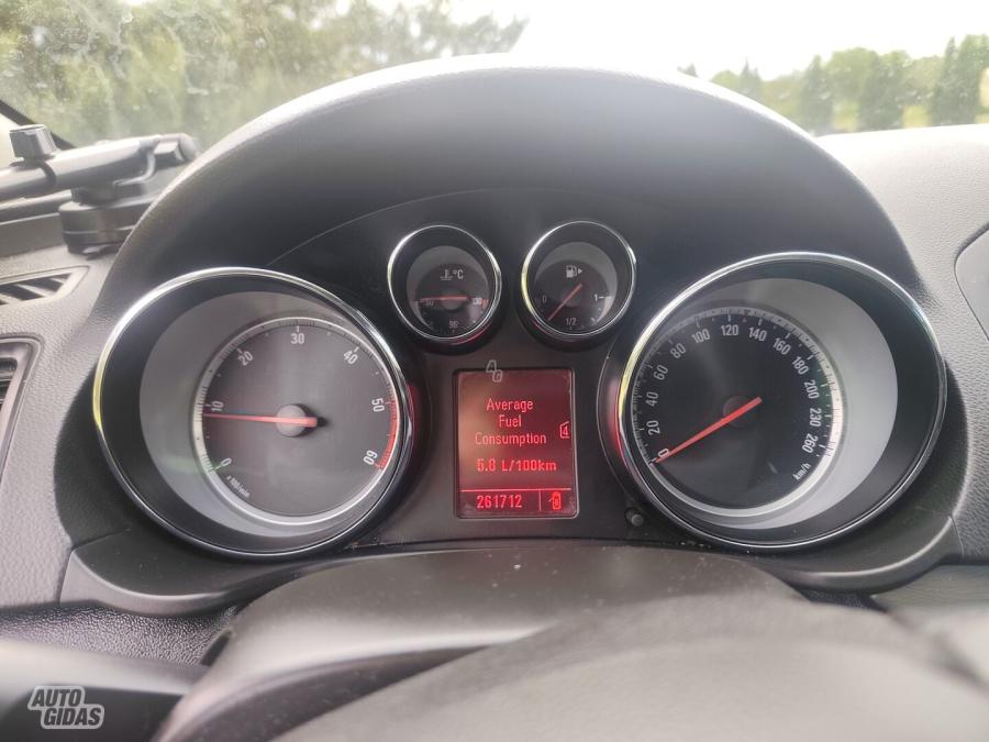 Grey Opel Insignia 2011 in Marijampole, with an engine capacity of 2.00 L and mileage of 262 thousand km for 3500 €, photo 11 on AUTOMOTO.COM.LV