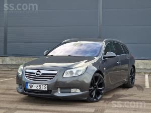 Grey Opel Insignia 2011 in Riga, with an engine capacity of 2.00 L and mileage of 224 thousand km for 4450 €, photo 3 on AUTOMOTO.COM.LV