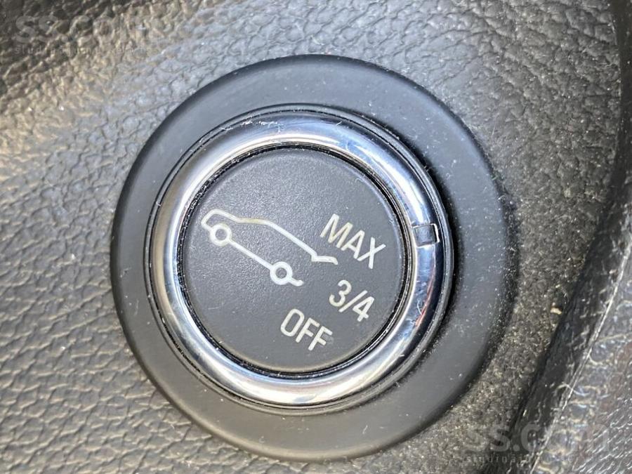 Grey Opel Insignia 2011 in Riga, with an engine capacity of 2.00 L and mileage of 224 thousand km for 4450 €, photo 18 on AUTOMOTO.COM.LV
