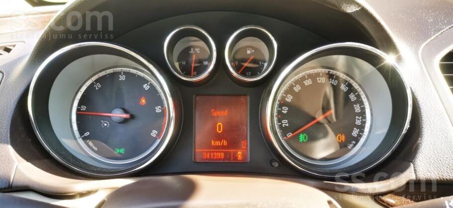 Pelēks Opel Insignia 2011 Rīga, ar dzinēja tilpumu 2.00 L un nobraukumu 341 tūkst. km par 5000 €, foto 14 vietnē AUTOMOTO.COM.LV