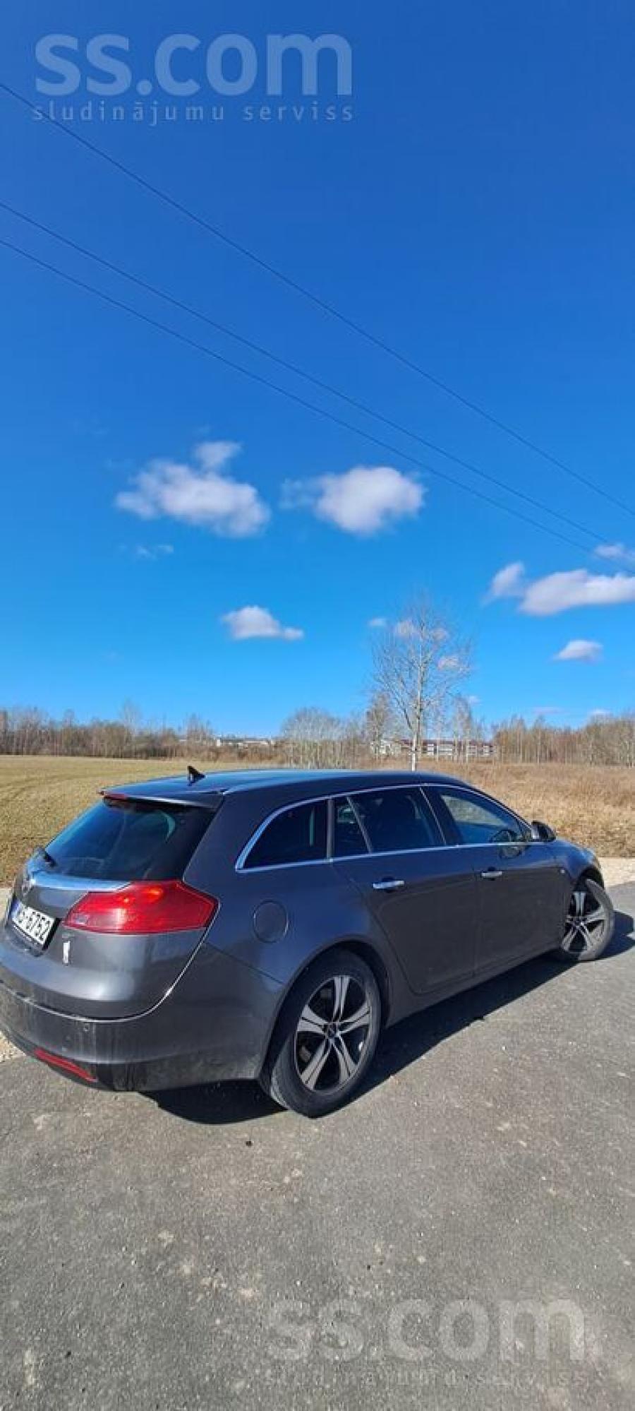 Grey Opel Insignia 2011 in Limbazi, with an engine capacity of 2.00 L and mileage of 338 thousand km for 2700 €, photo 6 on AUTOMOTO.COM.LV