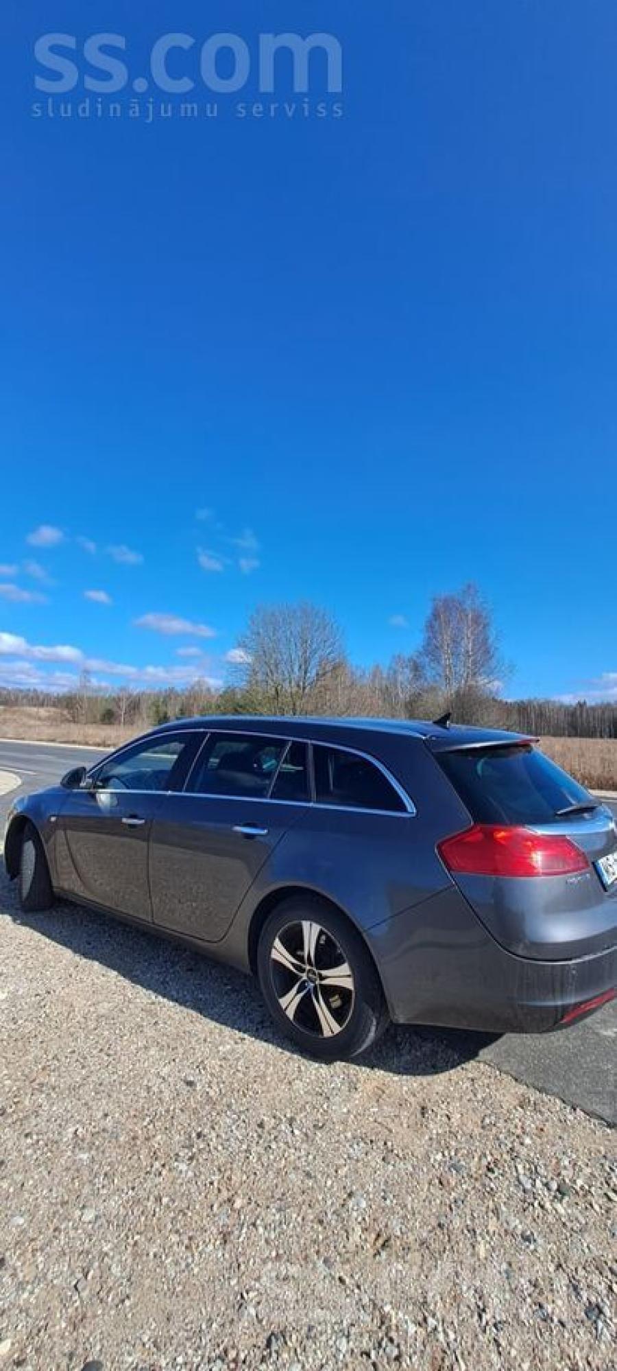 Grey Opel Insignia 2011 in Limbazi, with an engine capacity of 2.00 L and mileage of 338 thousand km for 2700 €, photo 7 on AUTOMOTO.COM.LV