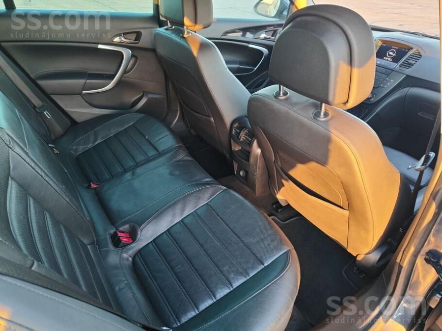 Pelēks Opel Insignia 2011 Rīga, ar dzinēja tilpumu 2.00 L un nobraukumu 299 tūkst. km par 2999 €, foto 13 vietnē AUTOMOTO.COM.LV