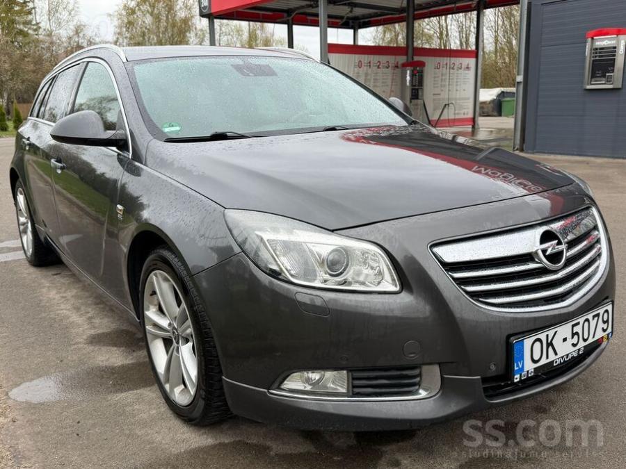 Pelēks Opel Insignia 2011 Bauska, ar dzinēja tilpumu 2.00 L un nobraukumu 249 tūkst. km par 4800 €, foto 3 vietnē AUTOMOTO.COM.LV