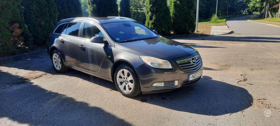 Pelēks Opel Insignia 2011 Viļņa, ar dzinēja tilpumu 1.96 L un nobraukumu 258 tūkst. km par 2999 €, foto 3 vietnē AUTOMOTO.COM.LV