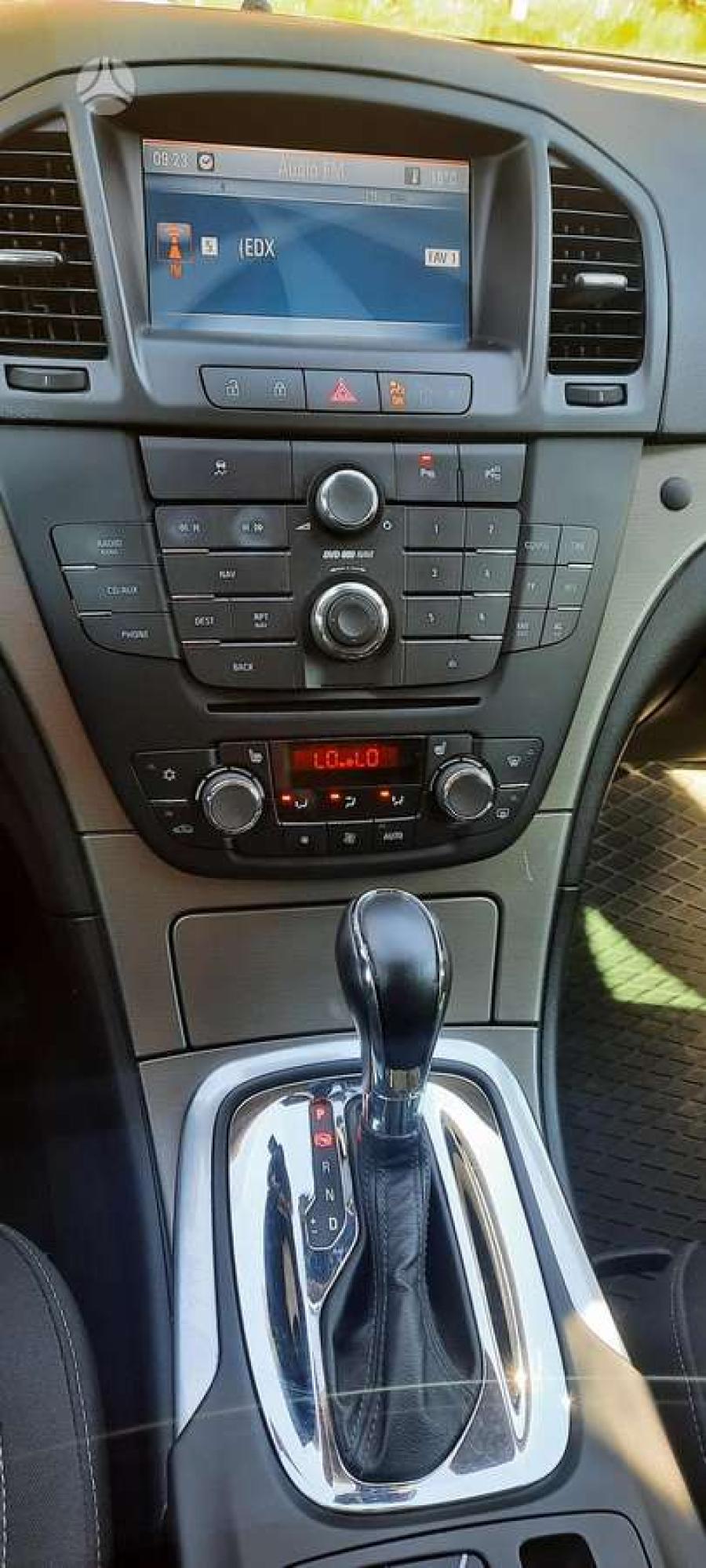 Pelēks Opel Insignia 2011 Viļņa, ar dzinēja tilpumu 1.96 L un nobraukumu 258 tūkst. km par 2999 €, foto 9 vietnē AUTOMOTO.COM.LV